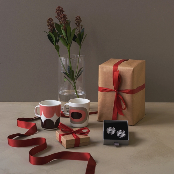 Designtorget.se | Handla inredning, presenter & utvald design online