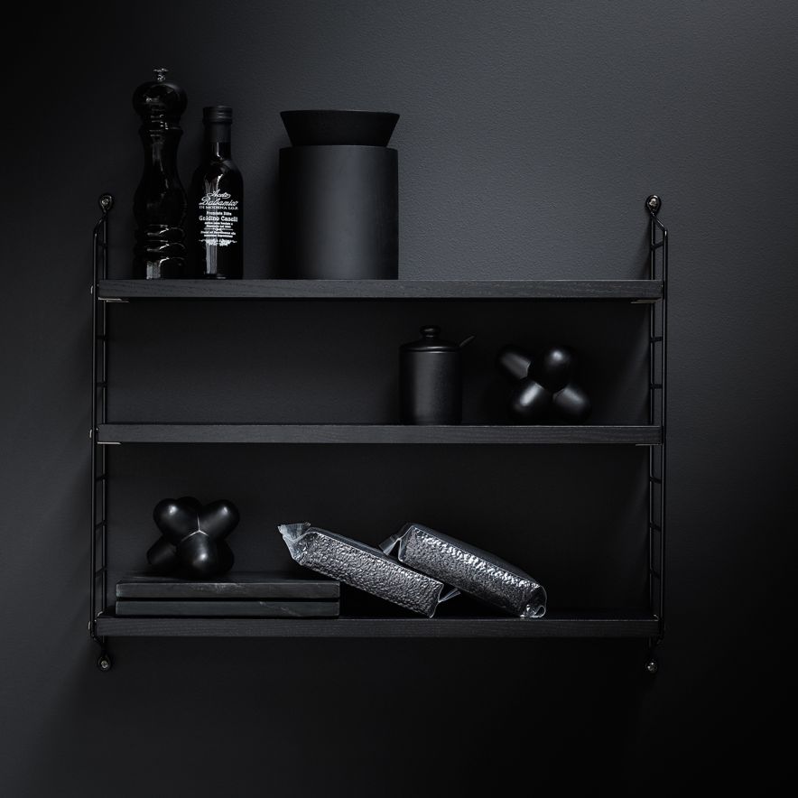 Hylla Pocket String Svartbetsad | Köp Stringhylla Pocket online ...