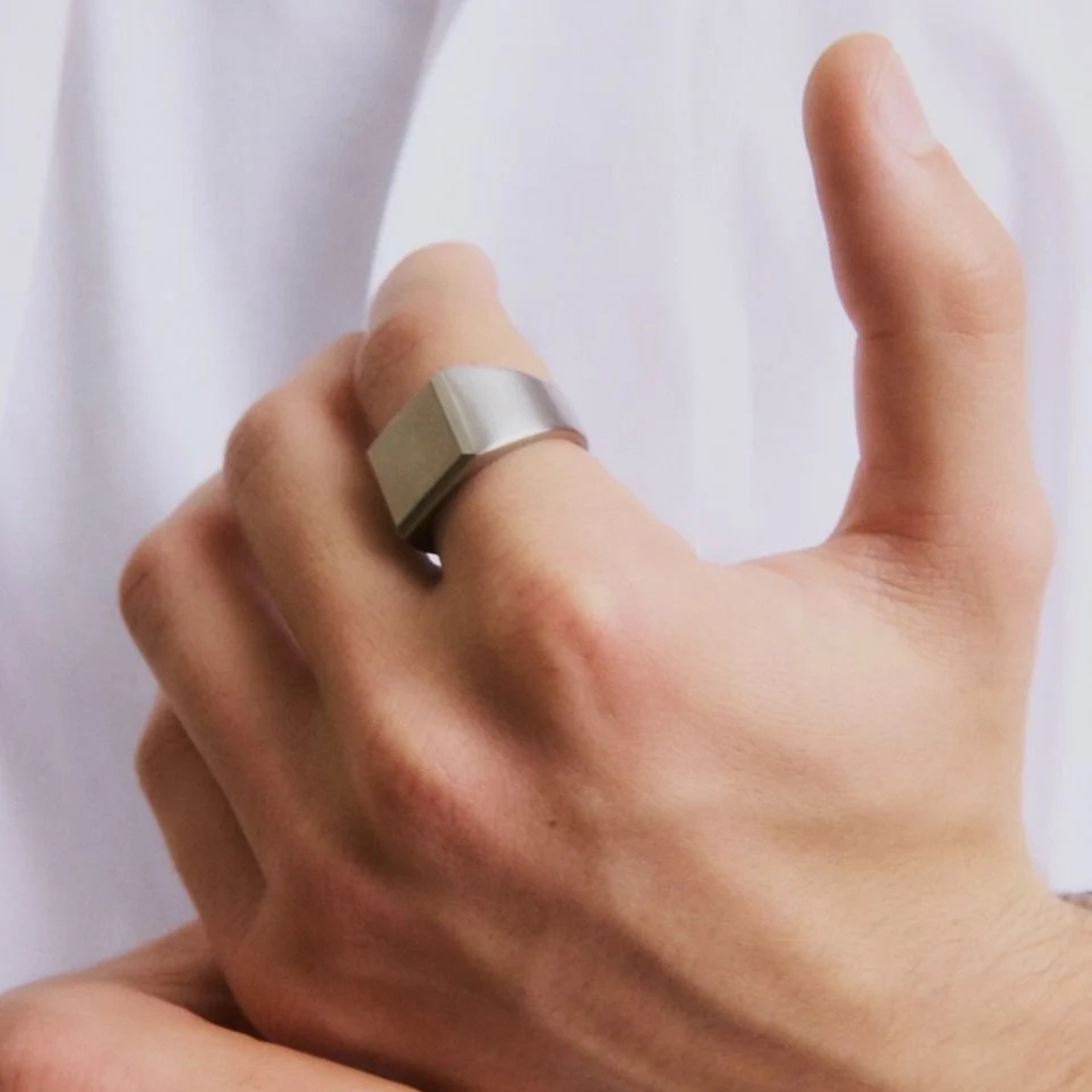 Ring Cole Signet Matt Stål, Edblad| Handla ringar online | Designtorget.se