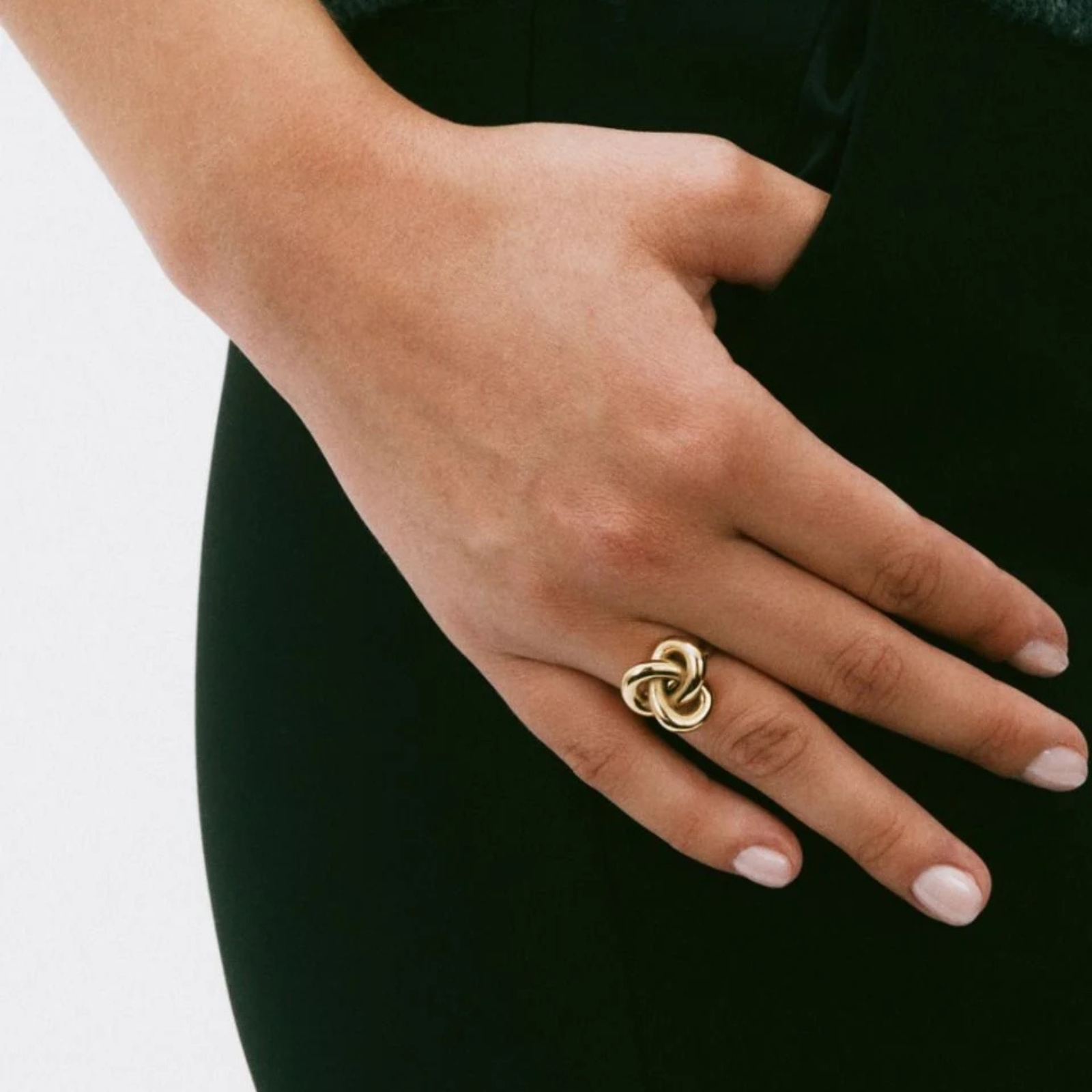 Ring Infinity Knot Large Guld XL, Edblad | Handla ringar online ...
