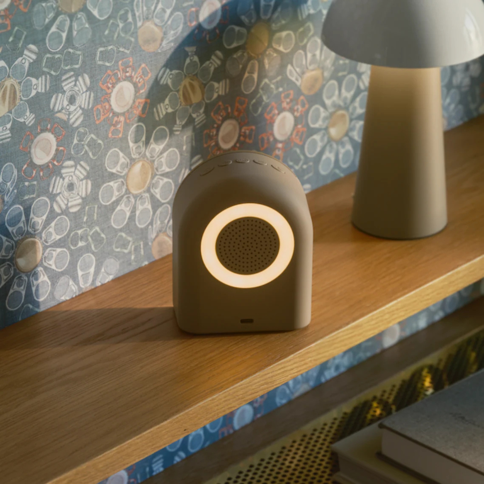 Väckarklocka Ivy Wake-up light BT | Handla Kreafunk online ...