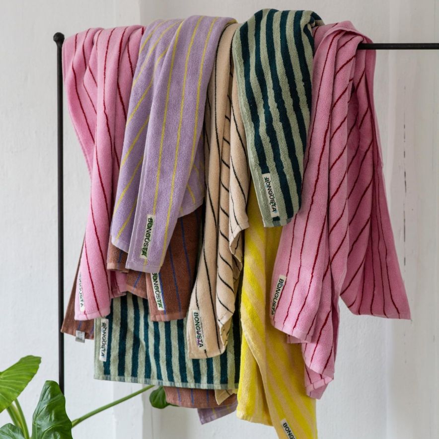 Handduk Naram Kamel 100x150 cm| Handla handdukar online | Designtorget.se