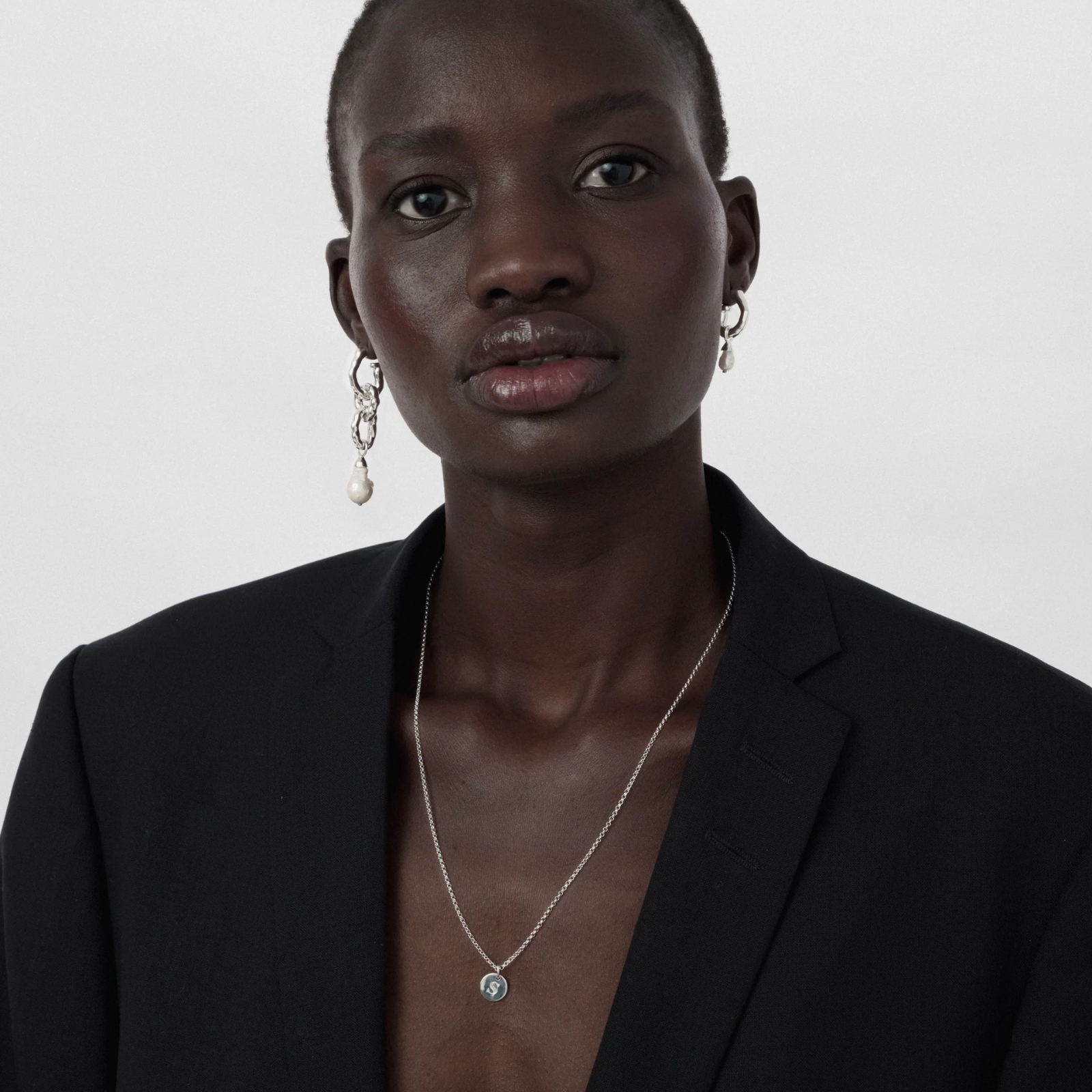 Örhänge Mary Long Single Silver, Syster P | Handla örhängen online ...